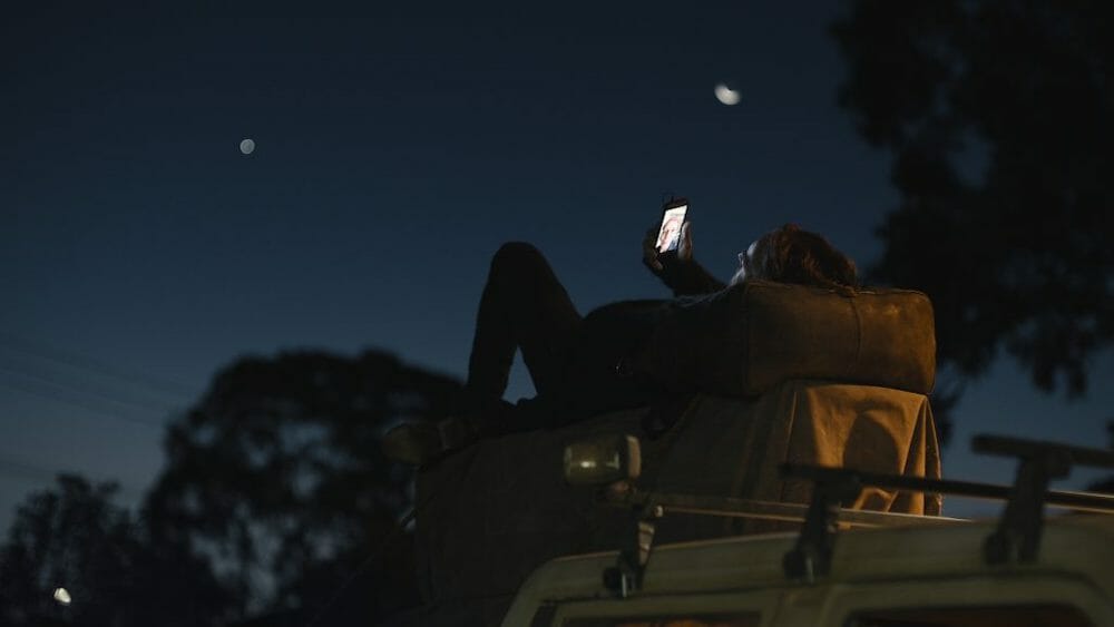 UPRIGHT Films Review - A Charming And Upbeat Australian Road Trip