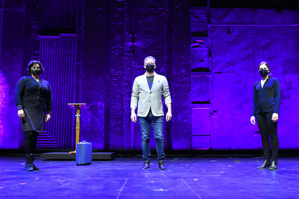 Chicago Opera Theater Presents TAKING UP SERPENTS Review